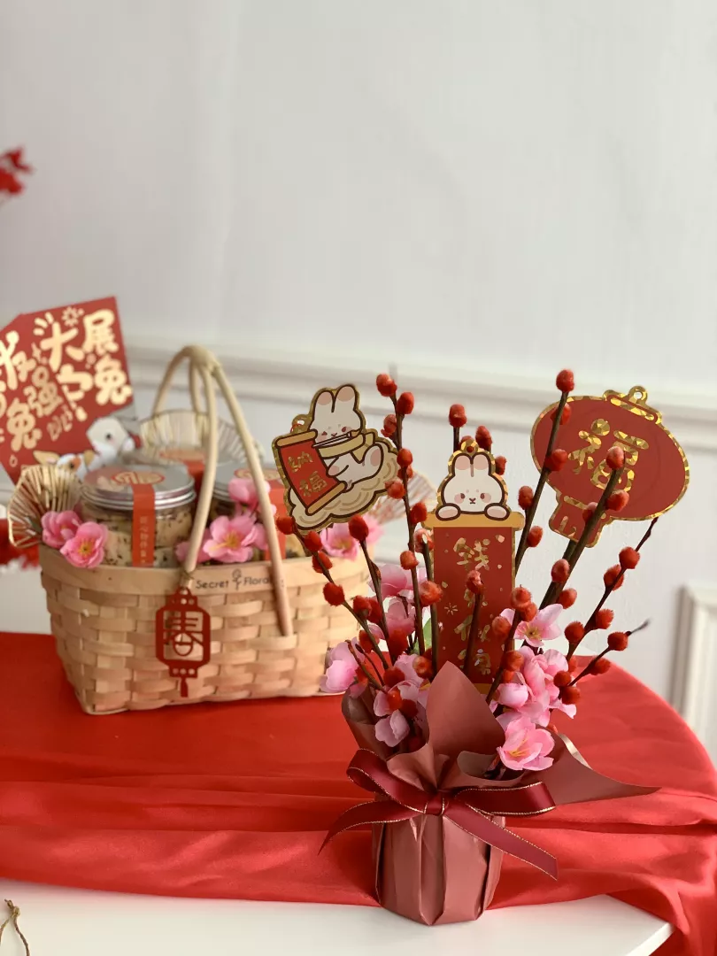 CNY 2023 | [錢兔似锦] 礼篮 Prosperity Rabbit Gift Basket - Secret Floral's ...