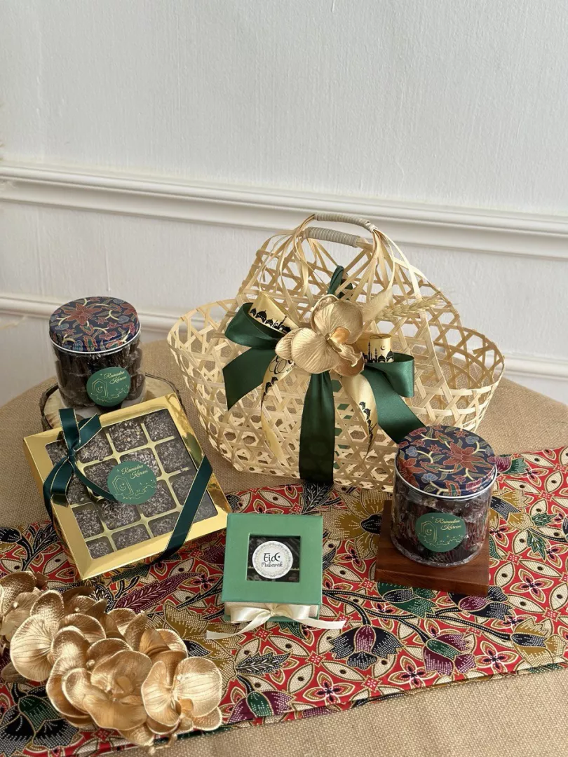 Hari Raya 2024 - Wonderful Raya Gift *Halal Certified - Secret Floral's ...